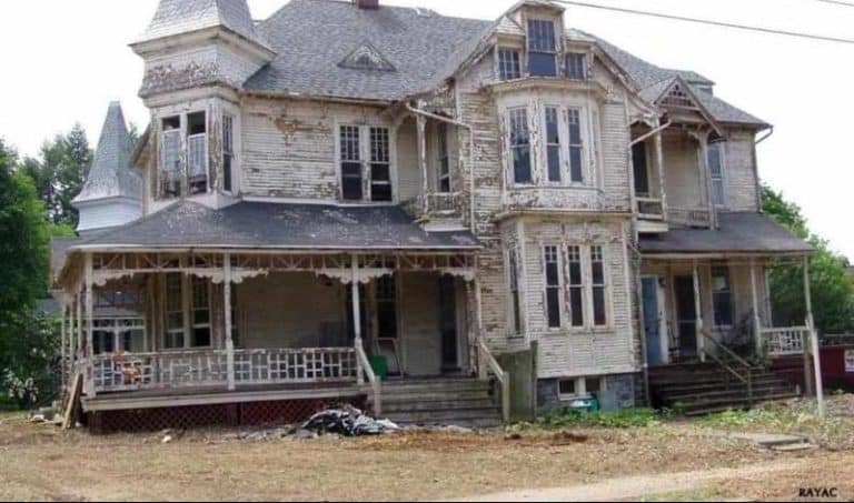 Family Transforms a Crumbling House into a Dream Home